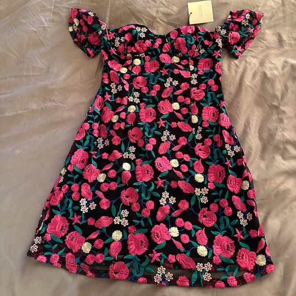 Missguided | Dresses | Nwt Misguided Embroidered Dress | Poshmark
